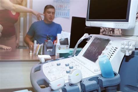 초음파 진단 의사의 직장 의료 클리닉 초음파 초음파 검사 초음파 검사 3d 스캔에 대한 스톡 사진 및 기타 이미지 3d 스캔 3차원 초음파 3차원 형태 Istock