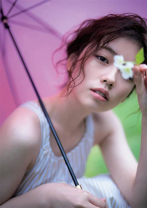 鄰家系甜美女孩小芝風花呆萌氣質惹人疼愛 清新自然爽朗笑容更是療癒感十足 Cupsdaily