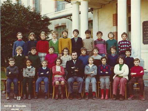 Photo De Classe Cm2 De 1975 Ecole Notre Dame Du Sacre Coeur Copains