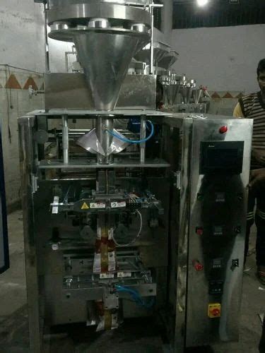 35 Kw Three Phase Automatic Namkeen Packing Machine 3000 Pouchhour
