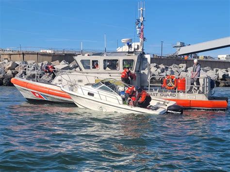 4 Rescued From Sinking Boat Near Chesapeake Bay Bridge Tunnel