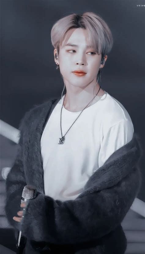 Pin di 𝐁𝐚𝐧𝐭𝐚𝐧 𝐰𝐨𝐫𝐥𝐝 su jimin Jimin