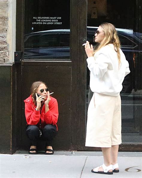 Why Am I So Soothed By Photos Of The Olsen Twins Smoking Ashley
