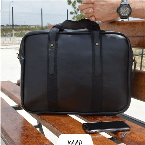 خرید کیف چرم لپ‌تاپ شاپینو