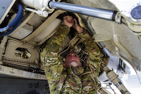 Electrical Environmental Maintenance Keeps F 16 Systems Online Kunsan Air Base Commentaries