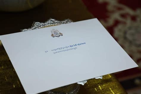 ព្រះមហាក្សត្រ បានសព្វព្រះរាជហឫទ័យប្រោសព្រះរាជទានព្រះរាជសារប្រទានពរជ័យ និងបាច់ផ្កាស្រស់ល្អ