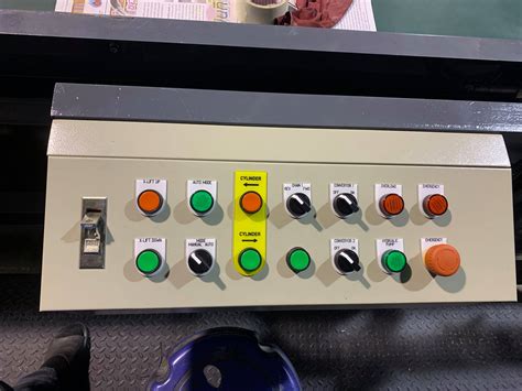 รับงานประกอบตู้คอนโทรล Wiring เครื่องมือช่างไฟฟ้า เทพๆ