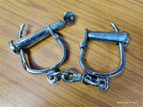 Police Handcuff Handcuffs Latest Price Manufacturers And Suppliers
