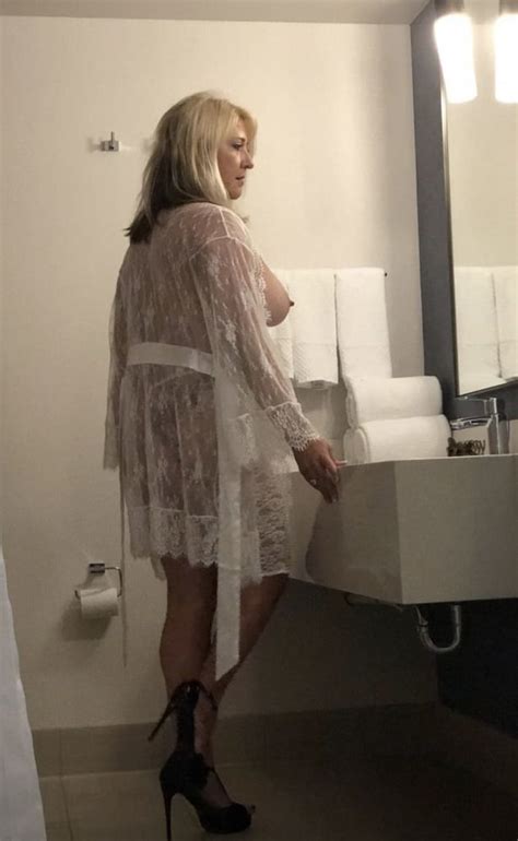 Chubby Blonde Mature Porn Pics Pictoa