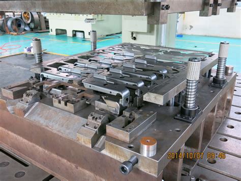 天津世亚模具股份有限公司 天津模具 冲压模具 汽车模具