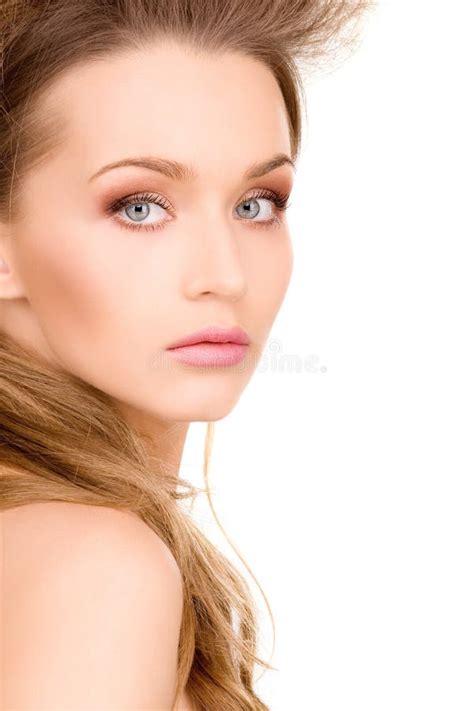 Wspaniała Blond Kobieta Z Pięknymi Zielonymi Oczami Zdjęcie Stock