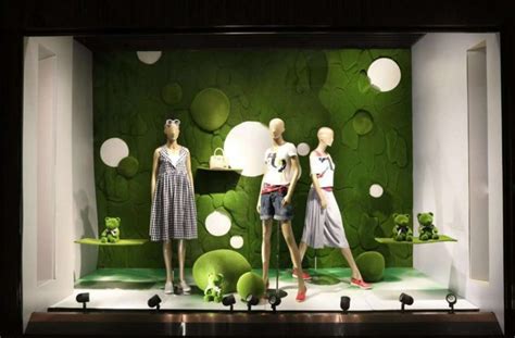 Living Spring Window Display Visual Display Supplier Spring Window