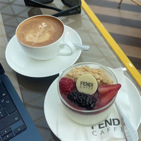 Fendi Caffe الدوحة الدوحة