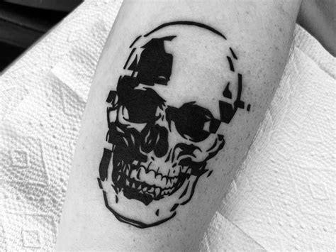 25 Gorgeous Sun And Moon Tattoo Designs Suitable For Anyone