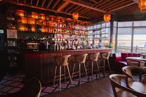 Inside Historic Edinburgh Pub As Its Transformed Into Stylish New Bar