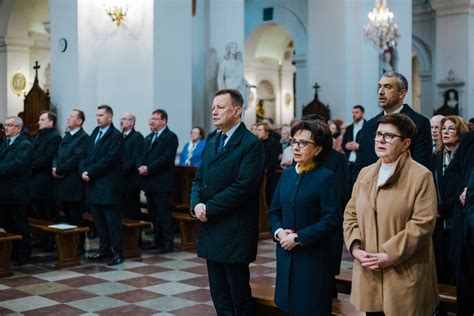 Prawo i Sprawiedliwość on Twitter Marszałek Sejm elzbietawitek