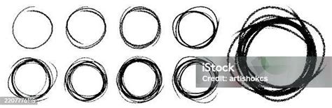 스케치 드로잉을 사용하여 손으로 그린 서클 세트 낙서 서클 라인 낙서 원형 로고 디자인 요소 벡터 손으로 그린 프레임 개체 그룹에 대한 스톡 벡터 아트 및 기타 이미지