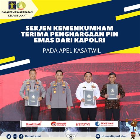 Sekjen Kemenkumham Terima Penghargaan Pin Emas Dari Kapolri