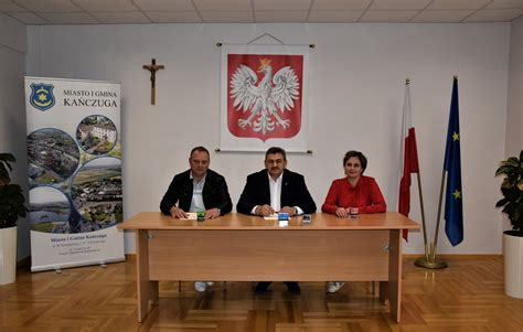 Podpisanie umowy na realizację zadania inwestycyjnego pn Rozbudowa nadbudowa i przebudowa