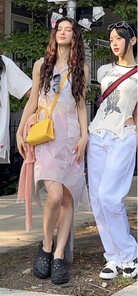 Crocs Womens Classic Platform Clog Platform Crocs Platform Crocs Outfit New Jeans Style