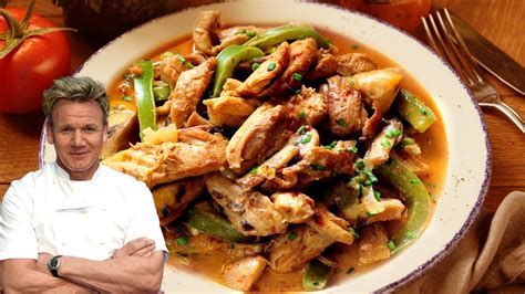 Бефстроганов из курицы с копченой паприкой от Гордона Рамзи Youtube