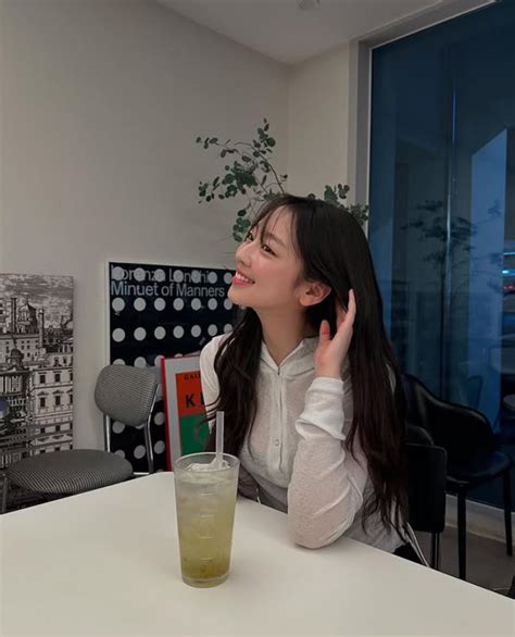 보니 하니 이수민 근황 과감 시스루 파격…못 고르면 다 올리랬어