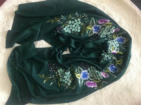 四川成都蜀绣蜀锦羊绒真丝披肩礼品 首页金牛区藏绣宫艺术中心