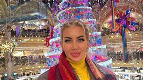 Как го прави Антония Петрова по слаба от времето когато стана Мис България Снимки Звезди