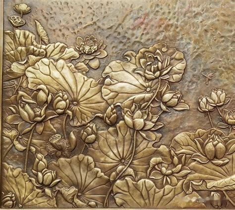 手工錾刻黄铜浮雕画锻铜浮雕定制荷花图莲花文化墙漂亮 惠风堂铜雕定制酒店大堂壁画影壁墙 搜狐大视野 搜狐新闻