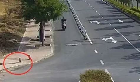安徽一男子疯狂盗窃20多个窨井盖准备卖到废品站牟利已被依法刑事拘留 完某某 危害 警方