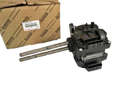 TOYOTA LAND CRUISER Lexus LX570 Transfer Shift Actuator Genuine 36410