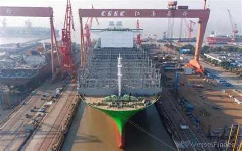 Watch China Delivers Worlds Largest 24 000 Teu Container Ship