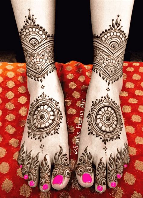 Henna Foot Tikki Mehndi Design