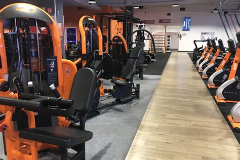 Salle De Sport Basic Fit Woippy C Cial Auchan Metz Woippy