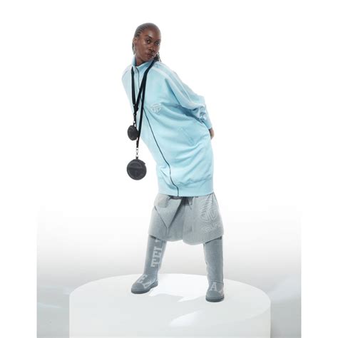 The Small Pill Black