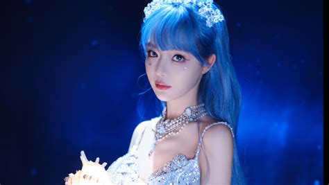 黄霄雲居然又对人鱼之歌下手了！！神仙在唱歌！！演唱会倒计时4天！ 黄霄雲 黄霄雲 哔哩哔哩视频