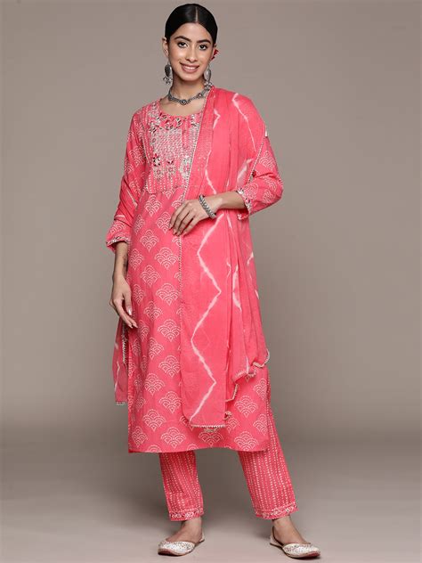 Buy Ishin Women Floral Embroidered Gotta Patti Pure Cotton Kurta With