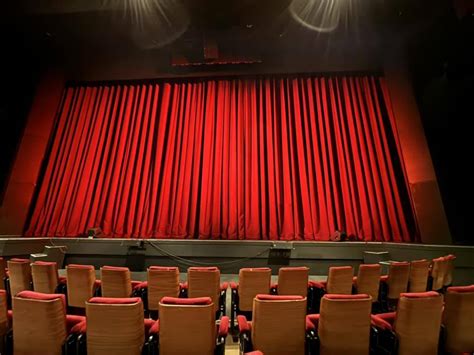 Fees Bied Ruimte Om Te Kuier Son