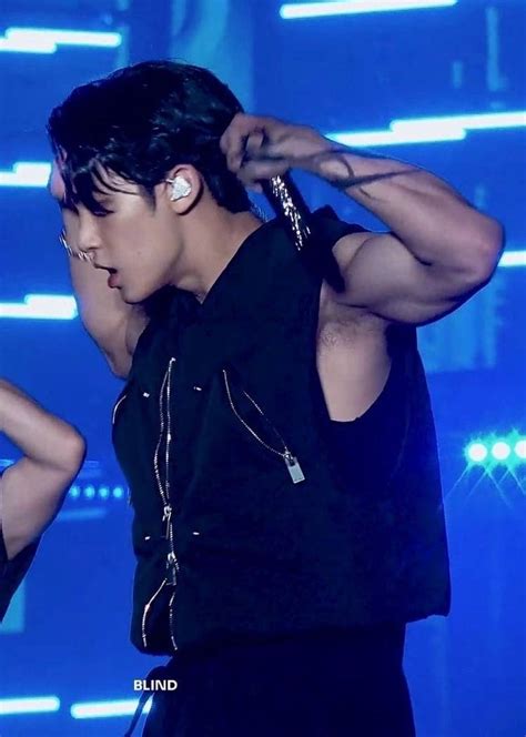 Svt Seventeen Mingyu Woozi Mingyu Wonwoo Vernon Seventeen Mingyu Seventeen Hot Asian Men