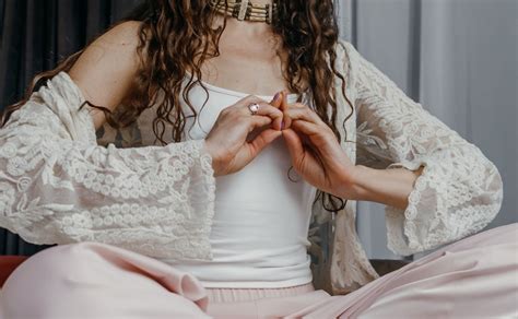 Cómo Equilibrar El Flujo De Energía En Tu Cuerpo Con Mudras