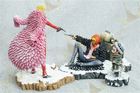 One Piece Figure Law At Janet Wall Blog