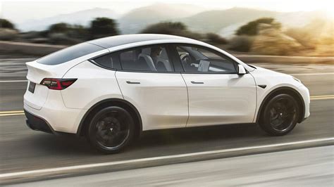 2021 Tesla Model Y Standard Range Rwd Model Debuts At 41990 Slashgear
