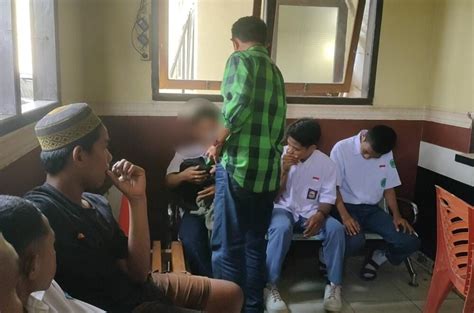 Bawa Celurit Di Sekolah Pelajar MTS Di Kendari Diamankan Polisi