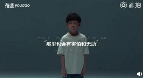 “经常挨打”和“从不挨打”的孩子，20年后，过的是两种人生