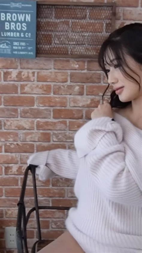 新海まきさんのインスタグラム動画 新海まきinstagram「🤭」11月22日 22時54分 Shinkaimaki