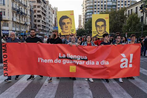 Plataforma per la Llengua vol recórrer la llei educativa de PP Vox