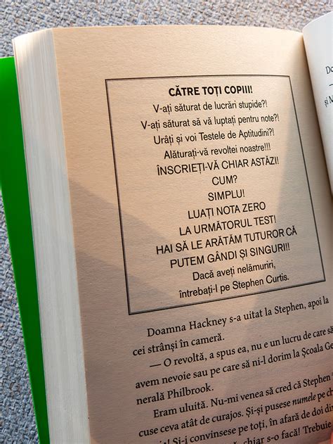 Frica De A Fi Diferită „carnetul De Note” De Andrew Clements Editura
