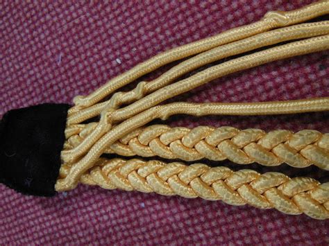 Epaulettes
