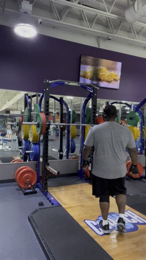 Squatting 160 Lbs Its A Start I Guess Hows My Form Rstronglifts5x5