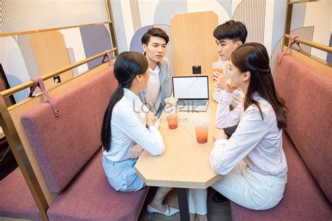 젊은 남녀 사진 무료 다운로드 Lovepik